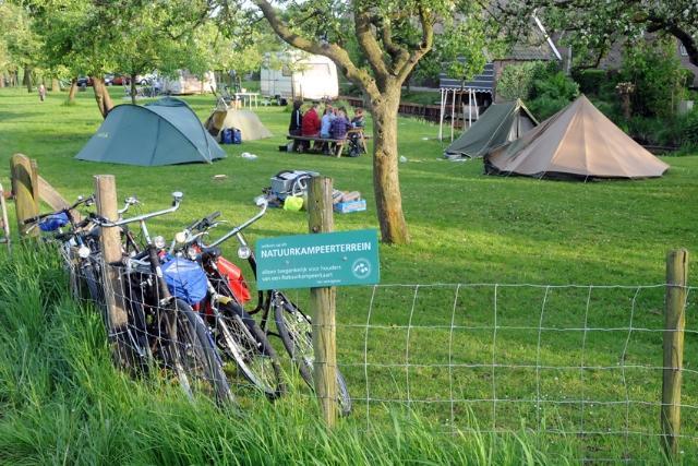 Natuurkampeerterrein De Oude Boomgaard - Nederland Fietsland